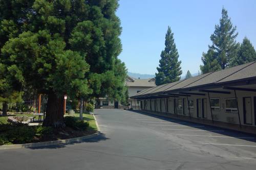 Redwood Hyperion Suites Grants Pass Or